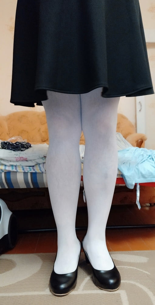 White Tights And Black Skirt 21 Pics Xhamster