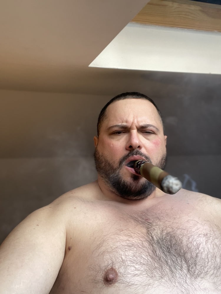 Cigar Bull 10 Pics Xhamster