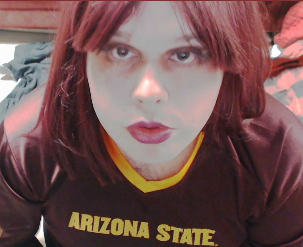 Red Day 16 Pics Xhamster