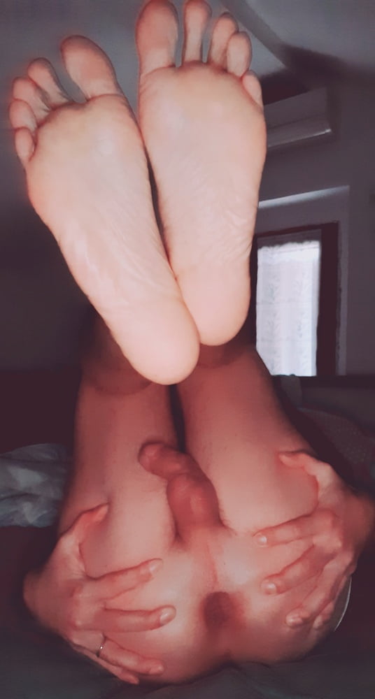 Feet Up Pussy Ready 10 Pics Xhamster